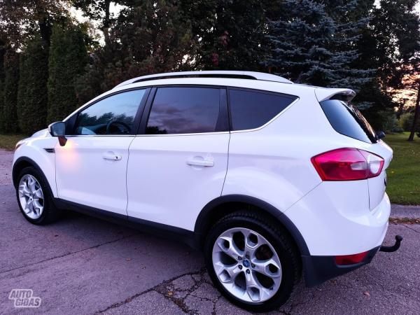 Ford Kuga 2011 Mažeikiai vietnē Balts Ford Kuga 2011 Mažeikiai, ar dzinēja tilpumu 2.00 L un nobraukumu 246 tūkst. km par 5600 €, foto 5 vietnē AUTOMOTO.COM.LV