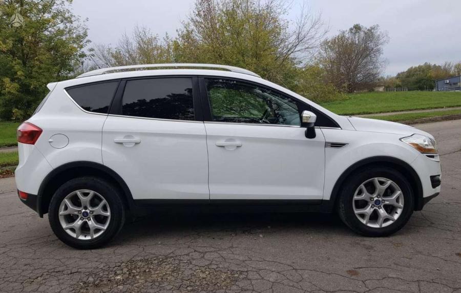 White Ford Kuga 2011 in Siauliai, with an engine capacity of 2.00 L and mileage of 205 thousand km for 4700 €, photo 6 on AUTOMOTO.COM.LV