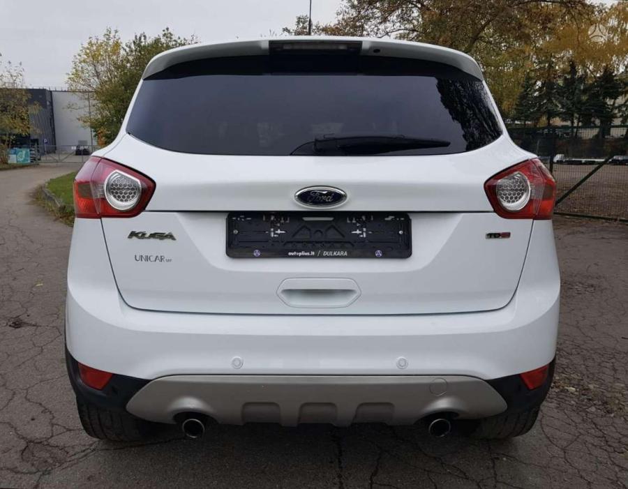 White Ford Kuga 2011 in Siauliai, with an engine capacity of 2.00 L and mileage of 205 thousand km for 4700 €, photo 7 on AUTOMOTO.COM.LV
