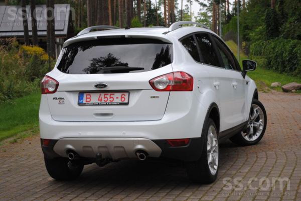 White Ford Kuga 2012 in Riga, with an engine capacity of 2.00 L and mileage of 196 thousand km for 6990 €, photo 2 on AUTOMOTO.COM.LV