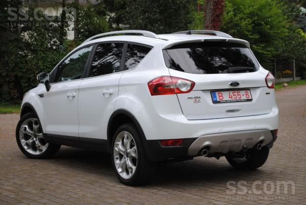 White Ford Kuga 2012 in Riga, with an engine capacity of 2.00 L and mileage of 196 thousand km for 6990 €, photo 3 on AUTOMOTO.COM.LV