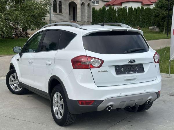 White Ford Kuga 2012 in Alytus, with an engine capacity of 2.00 L and mileage of 164 thousand km for 6390 €, photo 3 on AUTOMOTO.COM.LV