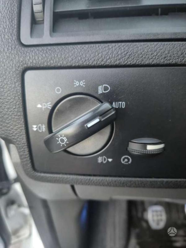 Balts Ford Kuga 2012 Joniškis, ar dzinēja tilpumu 2.00 L un nobraukumu 229 tūkst. km par 7200 €, foto 7 vietnē AUTOMOTO.COM.LV