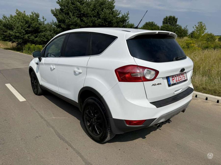 White Ford Kuga 2012 in Vilnius, with an engine capacity of 2.00 L and mileage of 289 thousand km for 4200 €, photo 7 on AUTOMOTO.COM.LV