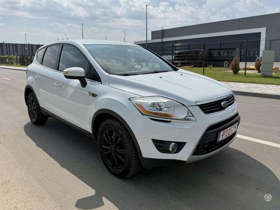 White Ford Kuga 2012 in Vilnius, with an engine capacity of 2.00 L and mileage of 289 thousand km for 4200 €, photo 9 on AUTOMOTO.COM.LV