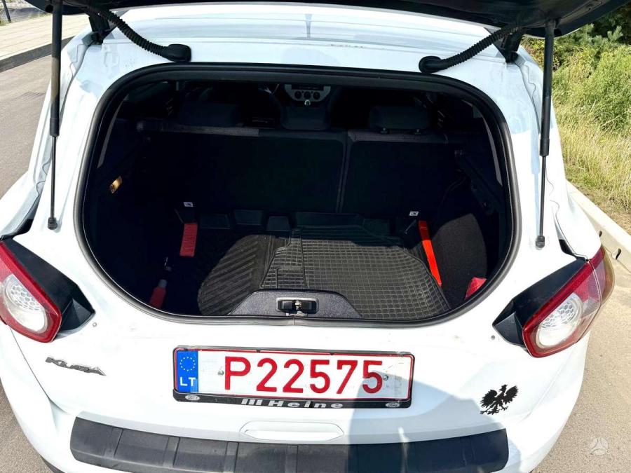 White Ford Kuga 2012 in Vilnius, with an engine capacity of 2.00 L and mileage of 289 thousand km for 4200 €, photo 13 on AUTOMOTO.COM.LV
