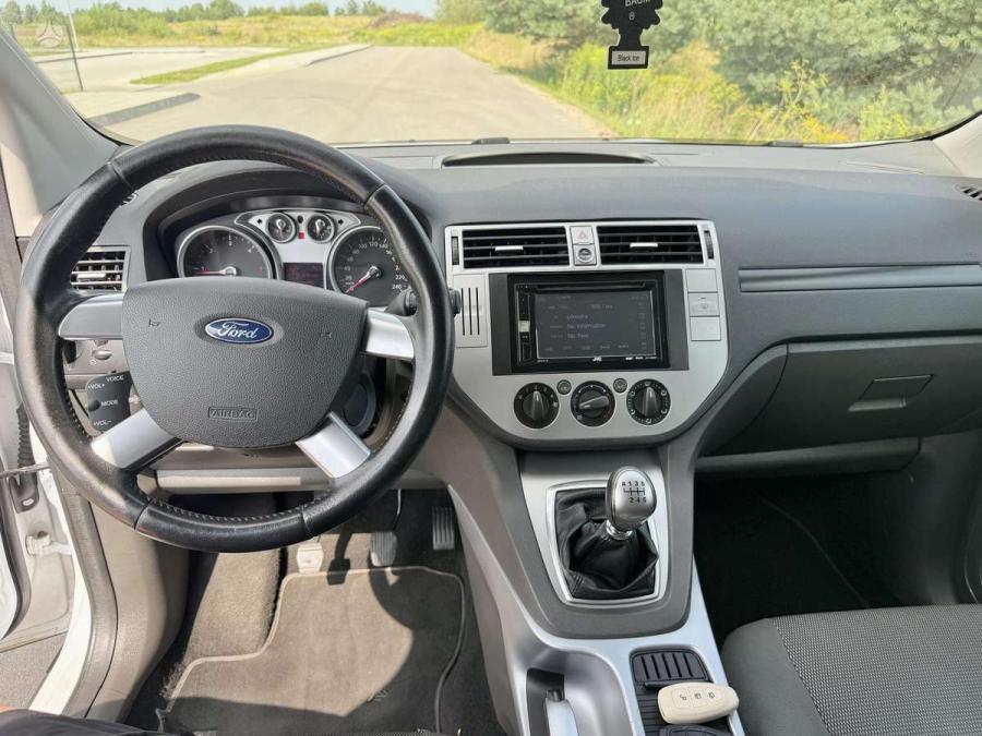 White Ford Kuga 2012 in Vilnius, with an engine capacity of 2.00 L and mileage of 289 thousand km for 4200 €, photo 19 on AUTOMOTO.COM.LV