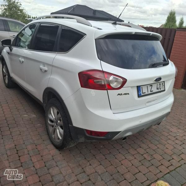 White Ford Kuga 2012 in Siauliai, with an engine capacity of 2.00 L and mileage of 291 thousand km for 4800 €, photo 4 on AUTOMOTO.COM.LV