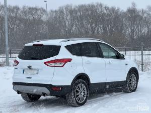 White Ford Kuga 2013 in Taurage, with an engine capacity of 2.00 L and mileage of 216 thousand km for 7500 €, photo 6 on AUTOMOTO.COM.LV