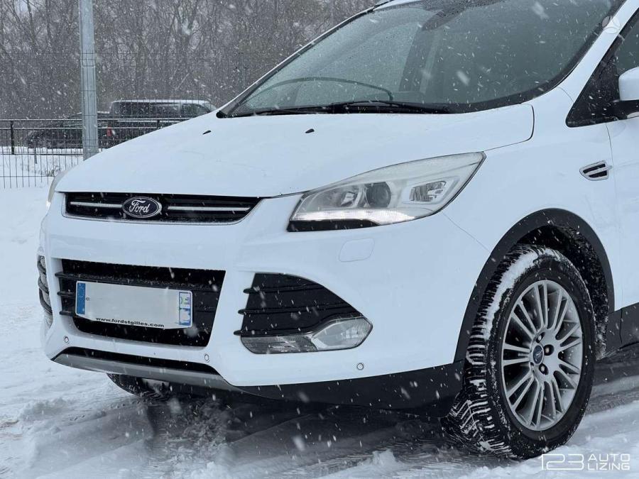 Balts Ford Kuga 2013 Tauragė, ar dzinēja tilpumu 2.00 L un nobraukumu 216 tūkst. km par 7500 €, foto 2 vietnē AUTOMOTO.COM.LV