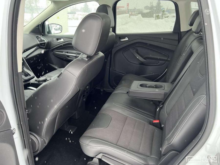 Balts Ford Kuga 2013 Tauragė, ar dzinēja tilpumu 2.00 L un nobraukumu 216 tūkst. km par 7500 €, foto 12 vietnē AUTOMOTO.COM.LV
