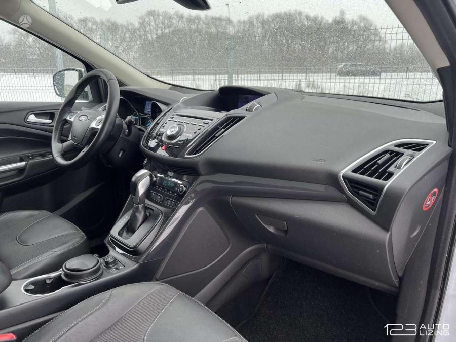 Balts Ford Kuga 2013 Tauragė, ar dzinēja tilpumu 2.00 L un nobraukumu 216 tūkst. km par 7500 €, foto 13 vietnē AUTOMOTO.COM.LV