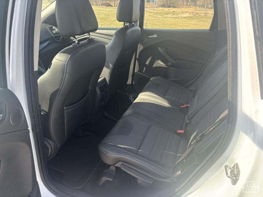 Balts Ford Kuga 2013 Kauņa, ar dzinēja tilpumu 2.00 L un nobraukumu 174 tūkst. km par 6950 €, foto 18 vietnē AUTOMOTO.COM.LV