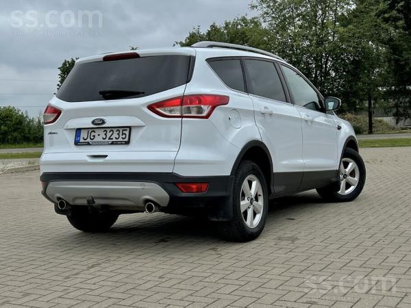 White Ford Kuga 2013 in Cesis, with an engine capacity of 2.00 L and mileage of 255 thousand km for 6500 €, photo 4 on AUTOMOTO.COM.LV