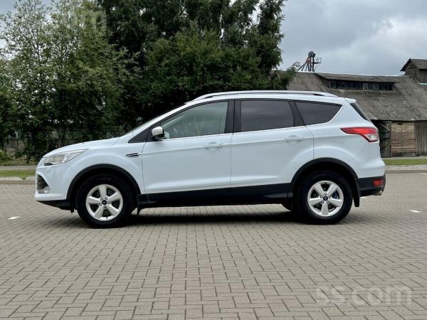 White Ford Kuga 2013 in Cesis, with an engine capacity of 2.00 L and mileage of 255 thousand km for 6500 €, photo 6 on AUTOMOTO.COM.LV