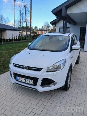 White Ford Kuga 2013 in Riga, with an engine capacity of 2.00 L and mileage of 196 thousand km for 5450 €, photo  on AUTOMOTO.COM.LV