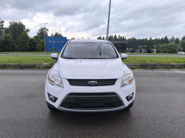White Ford Kuga 2013 in Panevezys, with an engine capacity of 2.00 L and mileage of 234 thousand km for 5350 €, photo 5 on AUTOMOTO.COM.LV