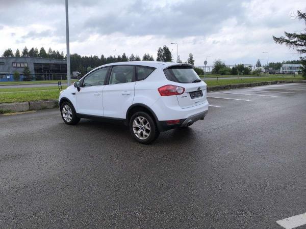 White Ford Kuga 2013 in Panevezys, with an engine capacity of 2.00 L and mileage of 234 thousand km for 5350 €, photo 8 on AUTOMOTO.COM.LV