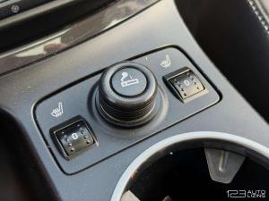 Balts Ford Kuga 2013 Tauragė, ar dzinēja tilpumu 2.00 L un nobraukumu 216 tūkst. km par 6300 €, foto 25 vietnē AUTOMOTO.COM.LV