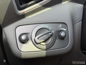 Balts Ford Kuga 2013 Tauragė, ar dzinēja tilpumu 2.00 L un nobraukumu 216 tūkst. km par 6300 €, foto 27 vietnē AUTOMOTO.COM.LV