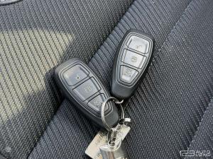 Balts Ford Kuga 2013 Tauragė, ar dzinēja tilpumu 2.00 L un nobraukumu 216 tūkst. km par 6300 €, foto 28 vietnē AUTOMOTO.COM.LV