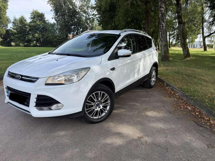 Balts Ford Kuga 2013 Tauragė, ar dzinēja tilpumu 0.00 L un nobraukumu 224 tūkst. km par 6400 €, foto 1 vietnē AUTOMOTO.COM.LV