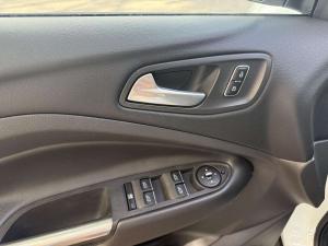 Balts Ford Kuga 2013 Tauragė, ar dzinēja tilpumu 0.00 L un nobraukumu 224 tūkst. km par 6400 €, foto 14 vietnē AUTOMOTO.COM.LV