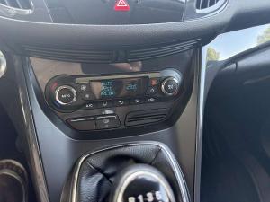 Balts Ford Kuga 2013 Tauragė, ar dzinēja tilpumu 0.00 L un nobraukumu 224 tūkst. km par 6400 €, foto 16 vietnē AUTOMOTO.COM.LV
