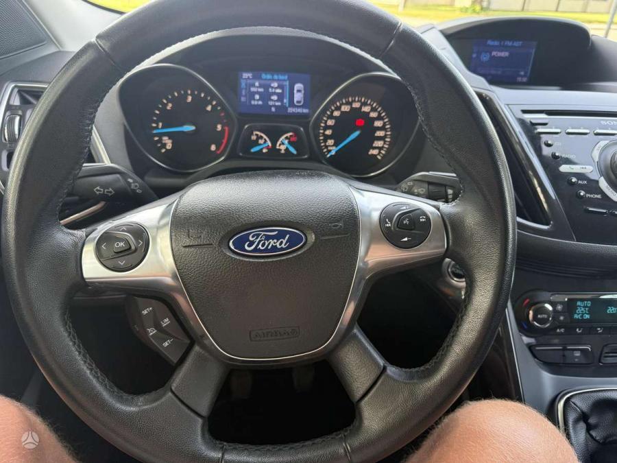 Balts Ford Kuga 2013 Tauragė, ar dzinēja tilpumu 0.00 L un nobraukumu 224 tūkst. km par 6400 €, foto 18 vietnē AUTOMOTO.COM.LV