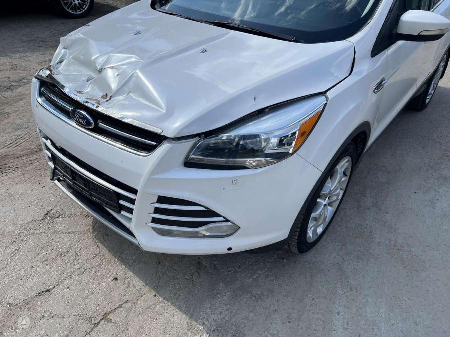 Balts Ford Kuga 2013 Kauņa, ar dzinēja tilpumu 1.99 L un nobraukumu 144 tūkst. km par 3900 €, foto 6 vietnē AUTOMOTO.COM.LV