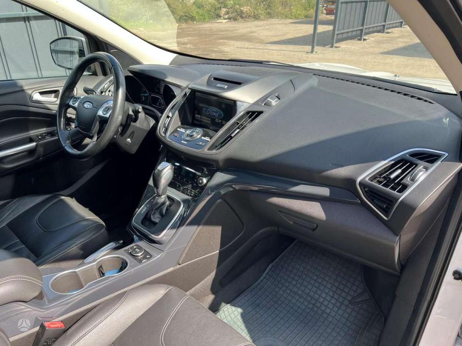 Balts Ford Kuga 2013 Kauņa, ar dzinēja tilpumu 1.99 L un nobraukumu 144 tūkst. km par 3900 €, foto 13 vietnē AUTOMOTO.COM.LV