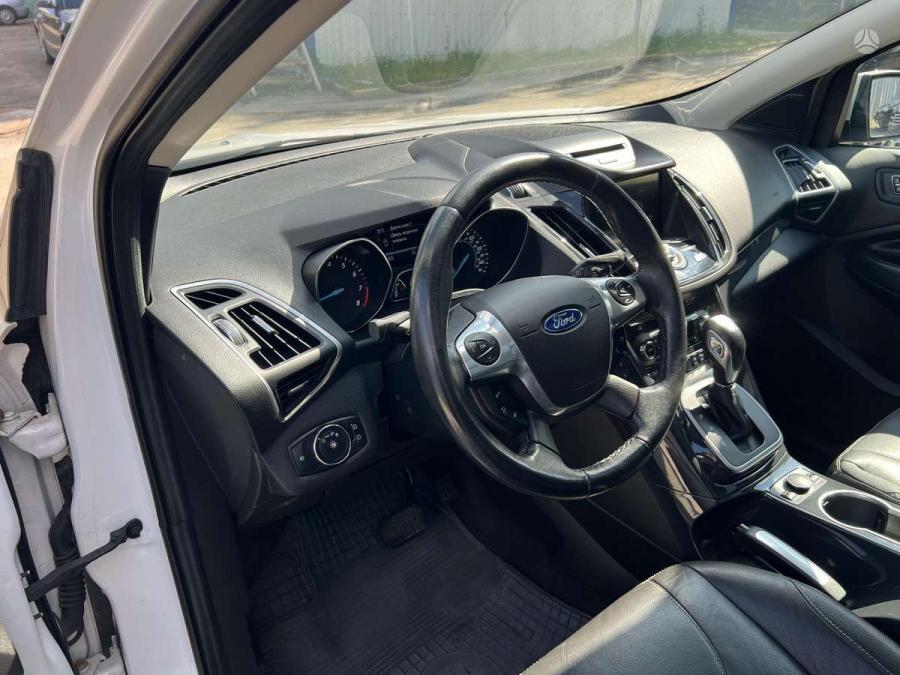 Balts Ford Kuga 2013 Kauņa, ar dzinēja tilpumu 1.99 L un nobraukumu 144 tūkst. km par 3900 €, foto 16 vietnē AUTOMOTO.COM.LV