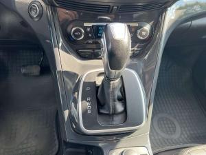 Balts Ford Kuga 2013 Kauņa, ar dzinēja tilpumu 1.99 L un nobraukumu 144 tūkst. km par 3900 €, foto 21 vietnē AUTOMOTO.COM.LV