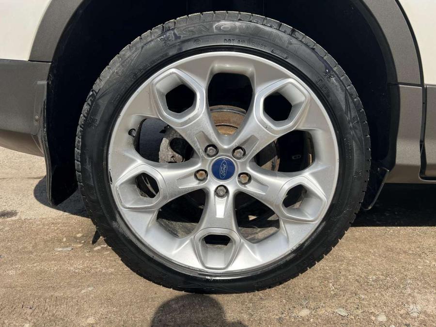 Balts Ford Kuga 2013 Kauņa, ar dzinēja tilpumu 1.99 L un nobraukumu 144 tūkst. km par 3900 €, foto 35 vietnē AUTOMOTO.COM.LV