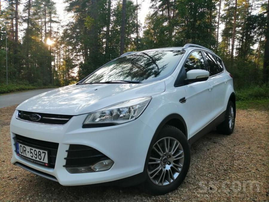 Белый Форд Куга 2013 в Рига, объемом двигателя 2.00 л и пробегом 225 тыс. км за 5987 €, фото 1 на AUTOMOTO.COM.LV