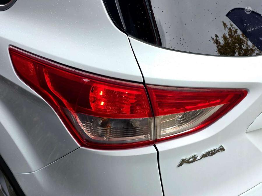 Balts Ford Kuga 2013 Šauļi, ar dzinēja tilpumu 2.00 L un nobraukumu 240 tūkst. km par 5999 €, foto 11 vietnē AUTOMOTO.COM.LV