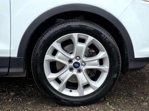 Balts Ford Kuga 2013 Šauļi, ar dzinēja tilpumu 2.00 L un nobraukumu 240 tūkst. km par 5999 €, foto 13 vietnē AUTOMOTO.COM.LV
