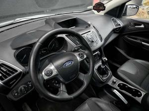 Balts Ford Kuga 2013 Šauļi, ar dzinēja tilpumu 2.00 L un nobraukumu 240 tūkst. km par 5999 €, foto 17 vietnē AUTOMOTO.COM.LV