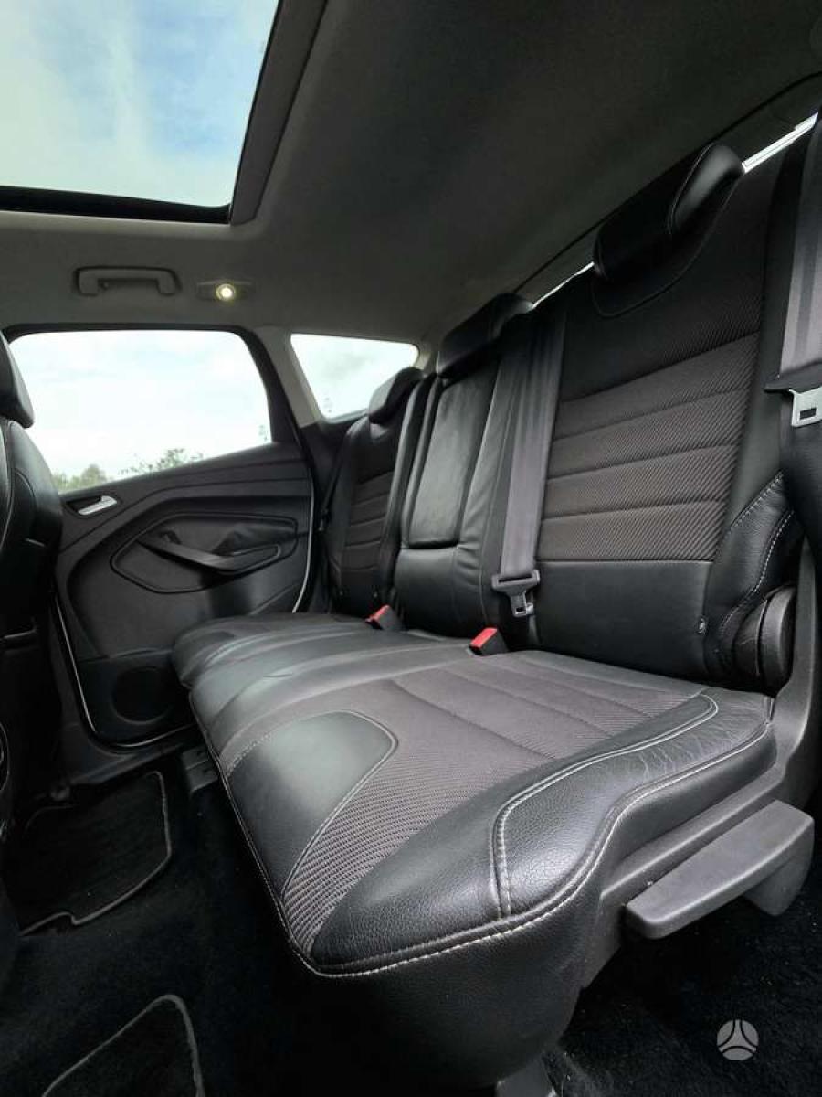 Balts Ford Kuga 2013 Šauļi, ar dzinēja tilpumu 2.00 L un nobraukumu 240 tūkst. km par 5999 €, foto 26 vietnē AUTOMOTO.COM.LV