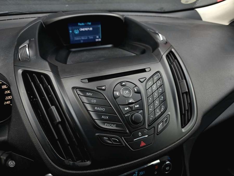 Balts Ford Kuga 2013 Šauļi, ar dzinēja tilpumu 2.00 L un nobraukumu 240 tūkst. km par 5999 €, foto 32 vietnē AUTOMOTO.COM.LV