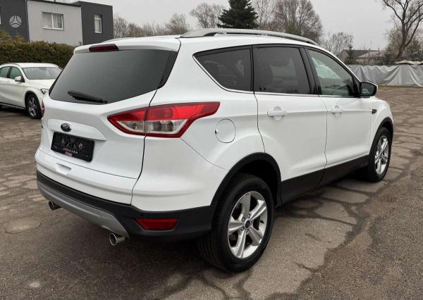 White Ford Kuga 2014 in Panevezys, with an engine capacity of 2.00 L and mileage of 156 thousand km for 6100 €, photo 3 on AUTOMOTO.COM.LV