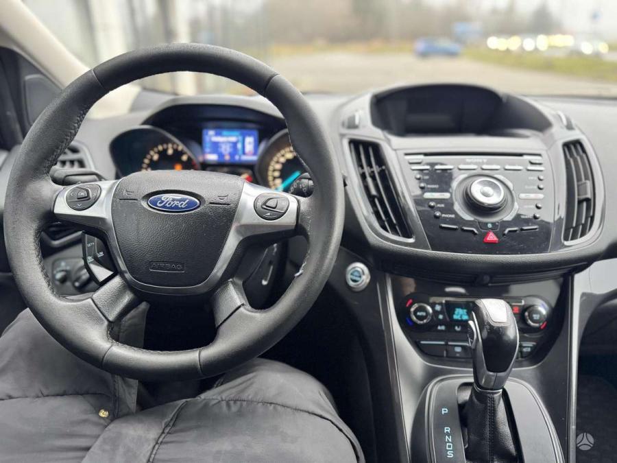 Balts Ford Kuga 2014 Viļņa, ar dzinēja tilpumu 2.00 L un nobraukumu 238 tūkst. km par 6850 €, foto 21 vietnē AUTOMOTO.COM.LV