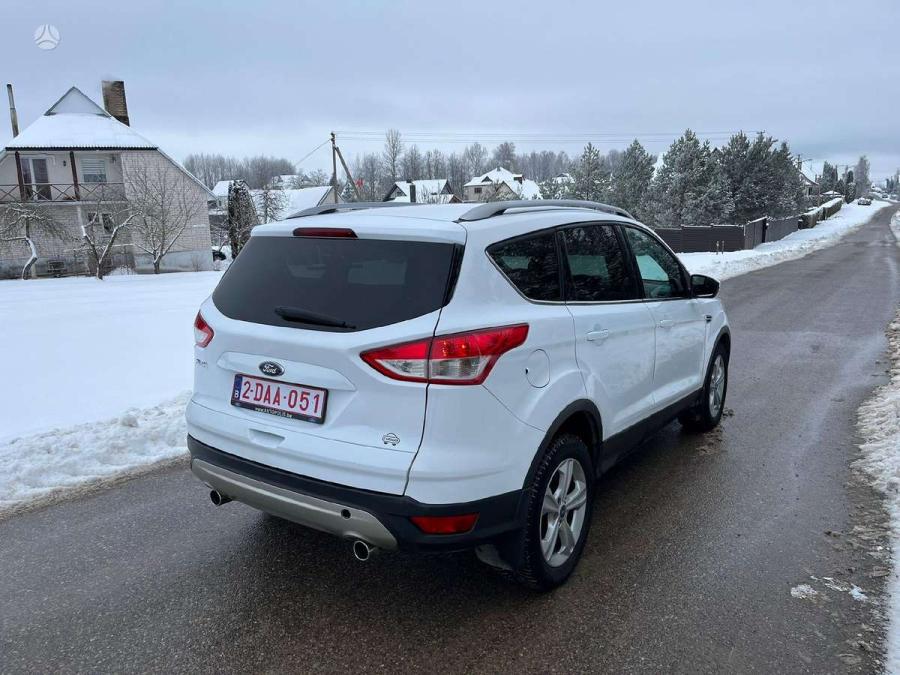 Balts Ford Kuga 2014 Utena, ar dzinēja tilpumu 2.00 L un nobraukumu 240 tūkst. km par 6750 €, foto 4 vietnē AUTOMOTO.COM.LV