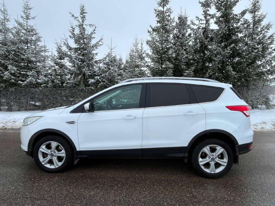 Balts Ford Kuga 2014 Utena, ar dzinēja tilpumu 2.00 L un nobraukumu 240 tūkst. km par 6750 €, foto 6 vietnē AUTOMOTO.COM.LV