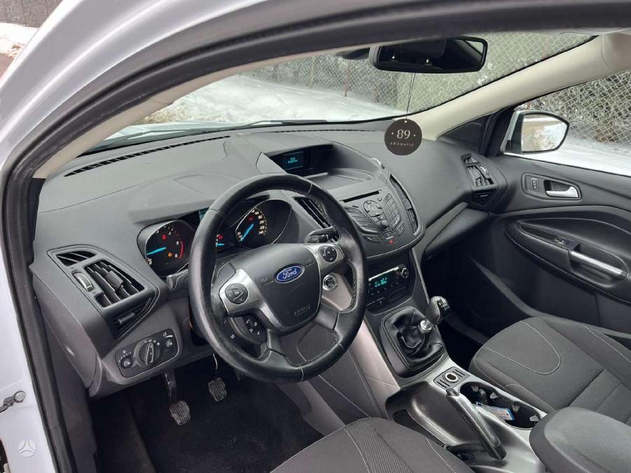 Balts Ford Kuga 2014 Utena, ar dzinēja tilpumu 2.00 L un nobraukumu 240 tūkst. km par 6750 €, foto 10 vietnē AUTOMOTO.COM.LV
