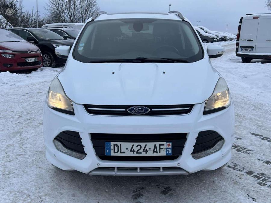 White Ford Kuga 2014 in Taurage, with an engine capacity of 2.00 L and mileage of 280 thousand km for 6999 €, photo 2 on AUTOMOTO.COM.LV