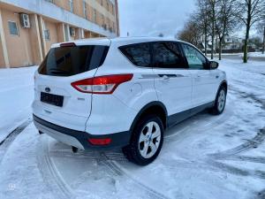 White Ford Kuga 2014 in Siauliai, with an engine capacity of 1.60 L and mileage of 260 thousand km for 5999 €, photo 4 on AUTOMOTO.COM.LV