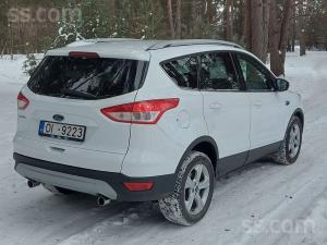 Balts Ford Kuga 2014 Daugavpils, ar dzinēja tilpumu 2.00 L un nobraukumu 156 tūkst. km par 7250 €, foto 6 vietnē AUTOMOTO.COM.LV