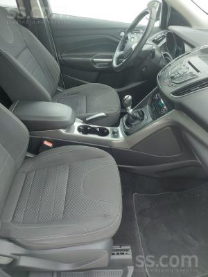Balts Ford Kuga 2014 Daugavpils, ar dzinēja tilpumu 2.00 L un nobraukumu 156 tūkst. km par 7250 €, foto 18 vietnē AUTOMOTO.COM.LV