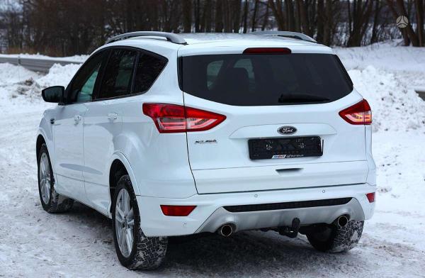 White Ford Kuga 2014 in Kretinga, with an engine capacity of 2.00 L and mileage of 154 thousand km for 8499 €, photo 10 on AUTOMOTO.COM.LV